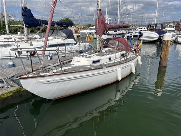 Cutlass 27 | Waypoint Yachtbrokers