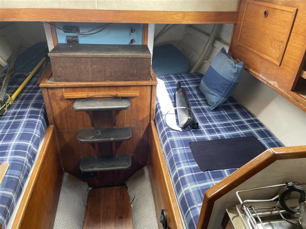 Cutlass 27 | Waypoint Yachtbrokers